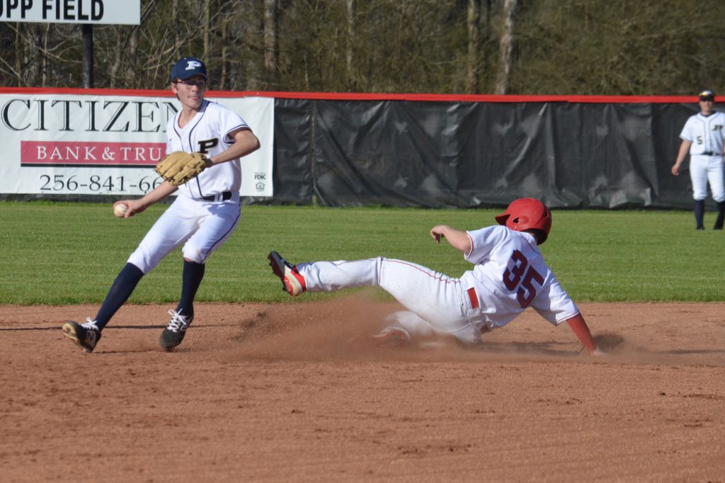 PREP BASEBALL: Vinemont holds off comeback from J.B. Pennington to ...