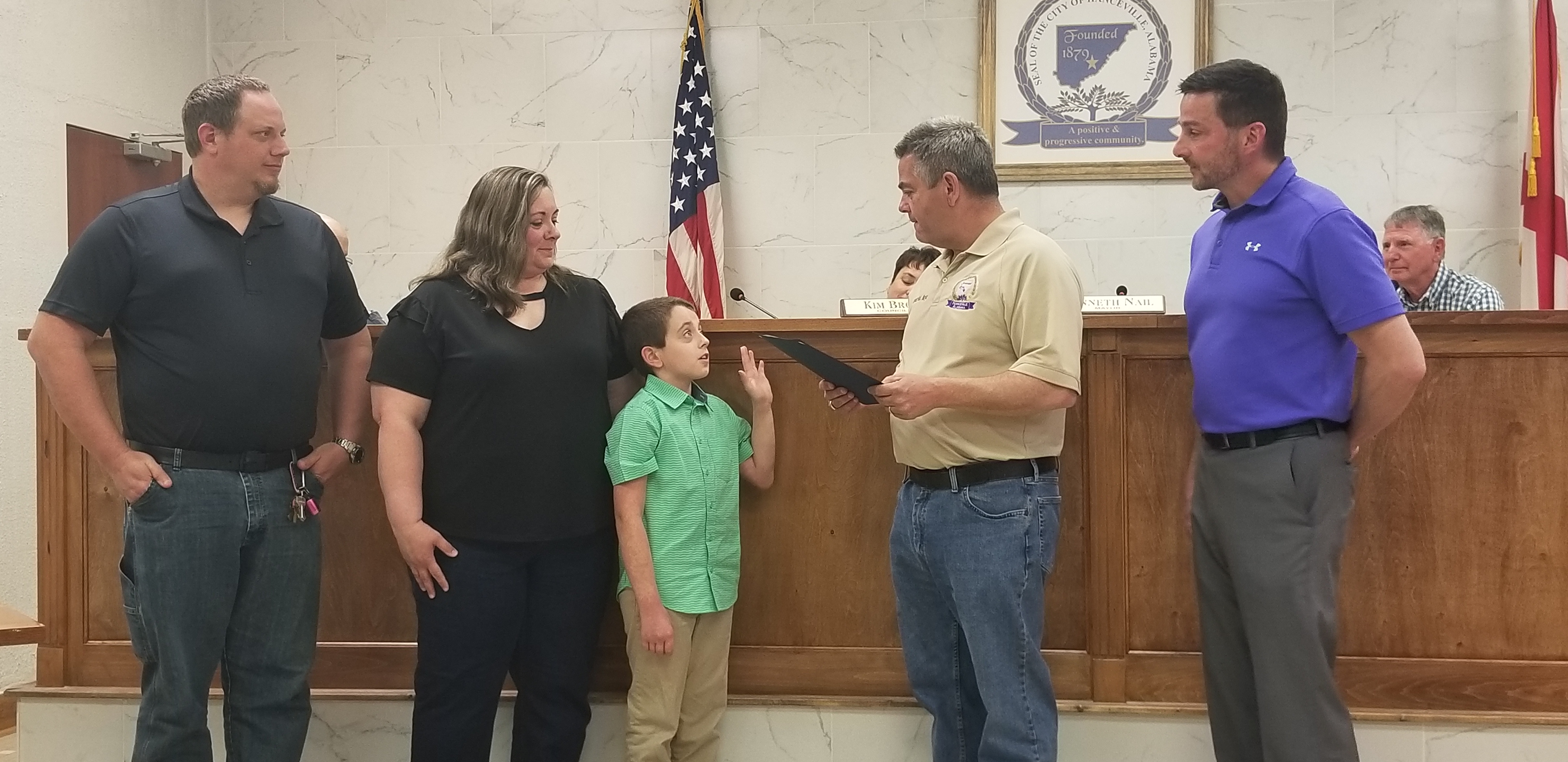 Hanceville Elementary student raises $200 to buy lunch for classmates ...