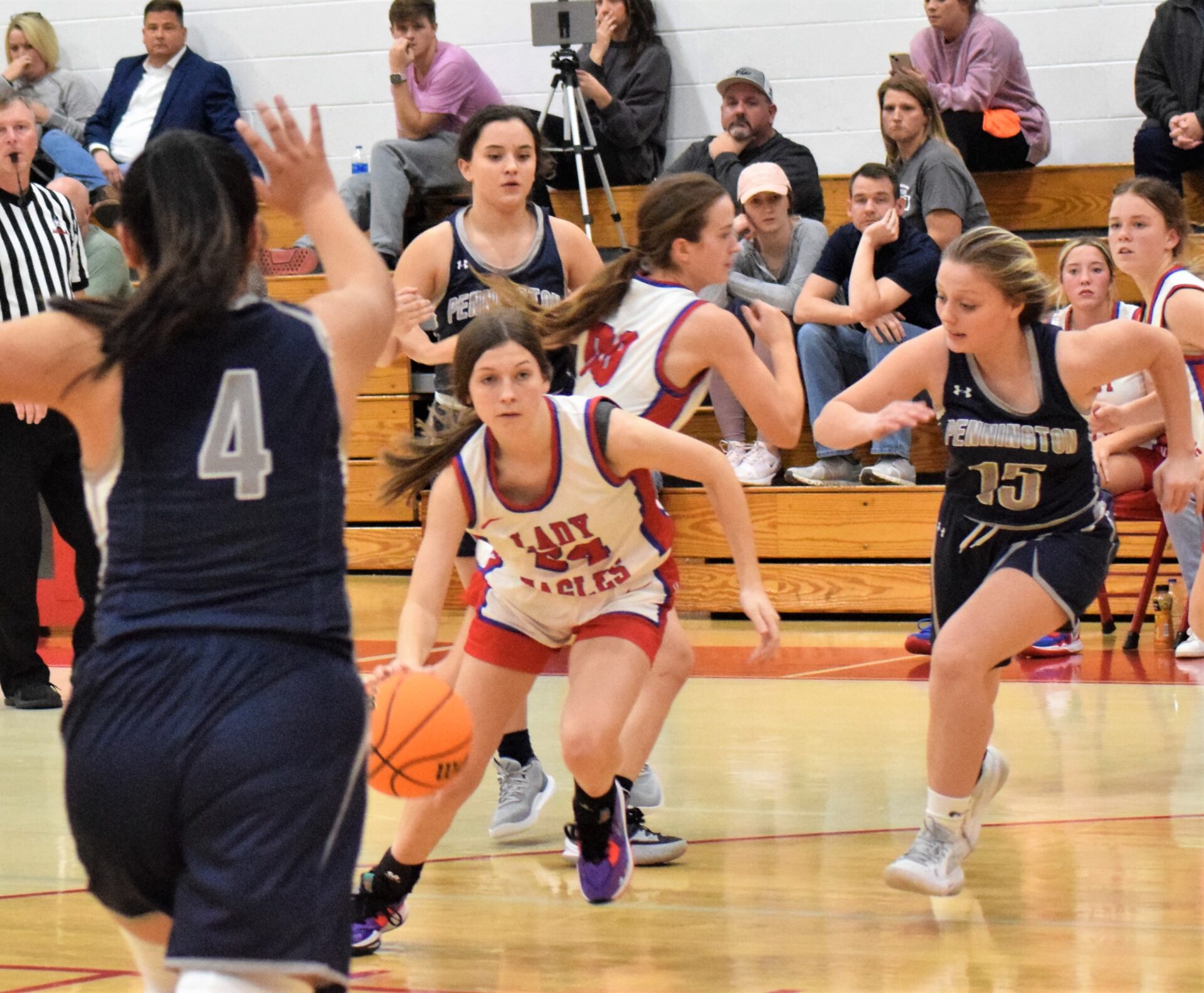 PREP BASKETBALL: Vinemont splits varsity battles with J.B. Pennington ...