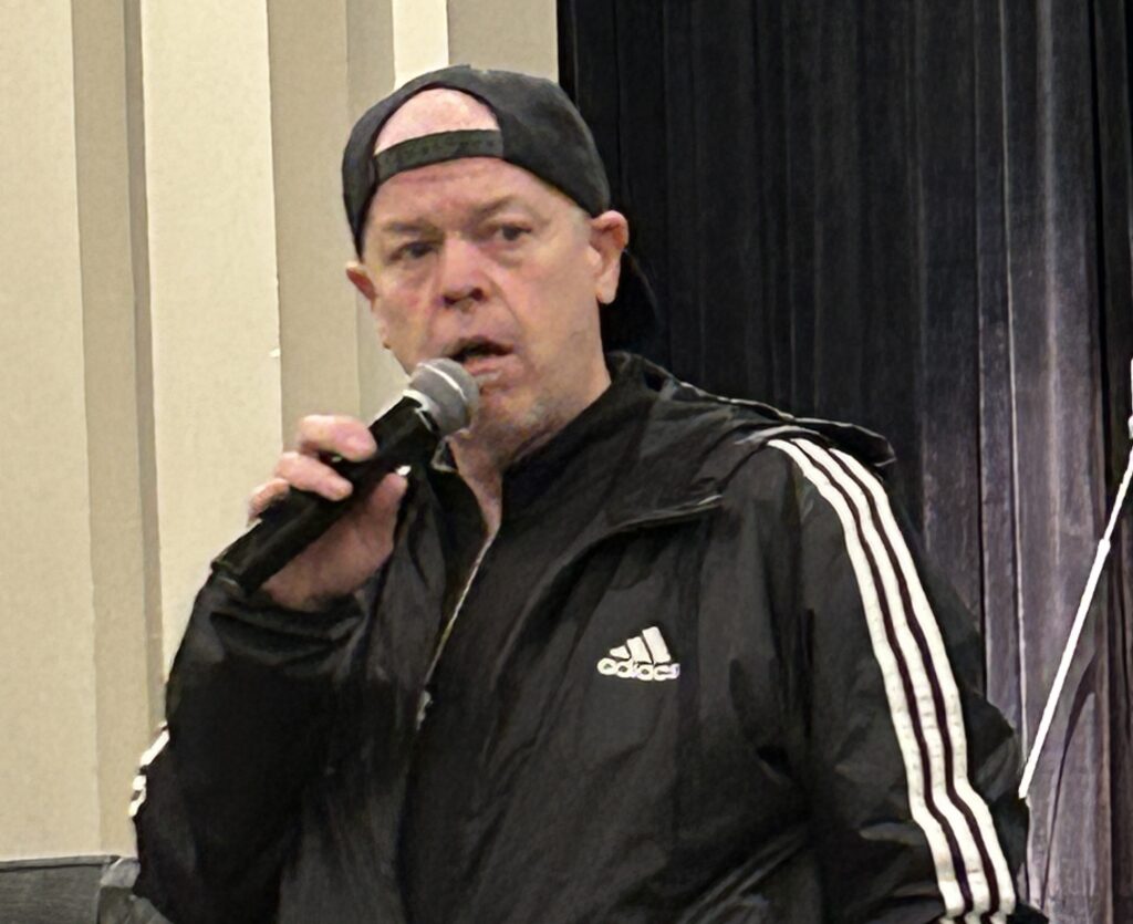 Robb Holladay warns students of vaping hazards - The Cullman Tribune