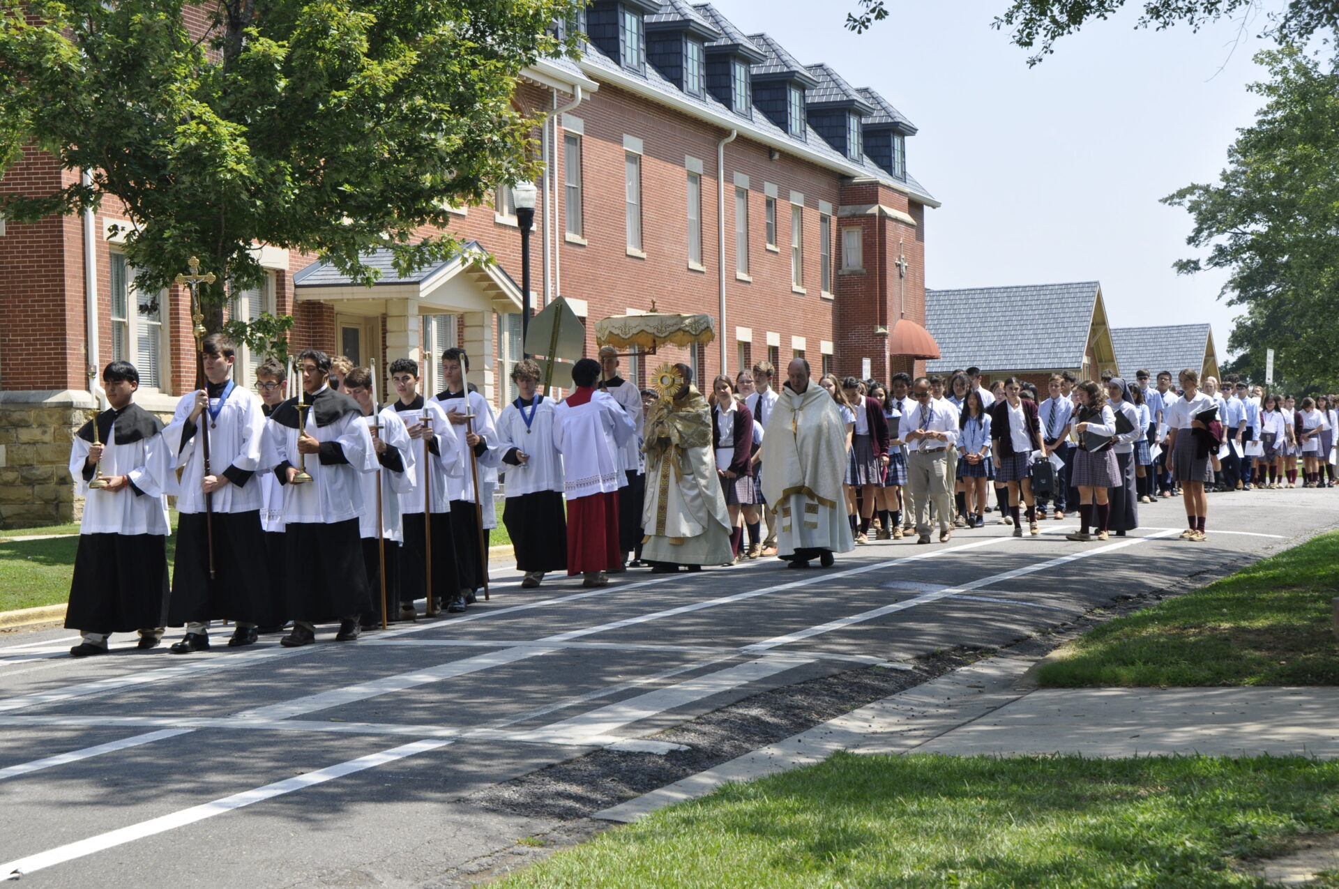 St. Bernard celebrates feast of patron saint with Mass, procession ...