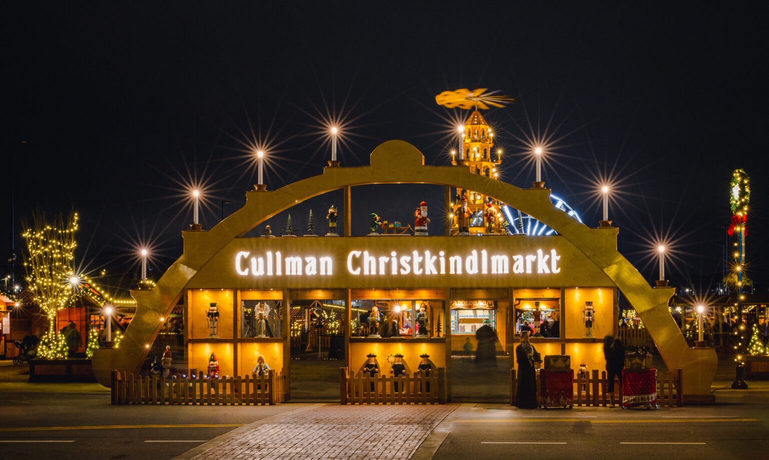 Cullman Christkindlmarkt’s walk-on Christmas arch is world’s largest ...