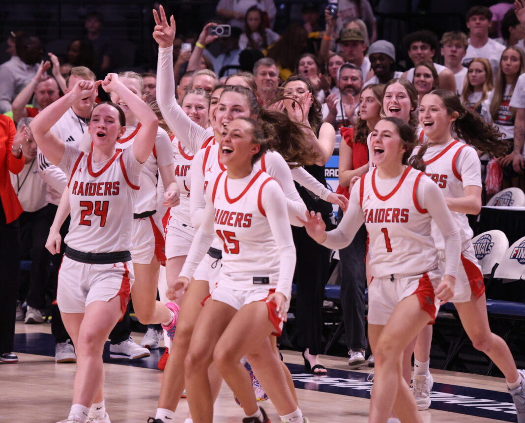 CHAMPS!: No. 4 Lady Raiders take down no. 1 Plainview 59-54 to win the ...