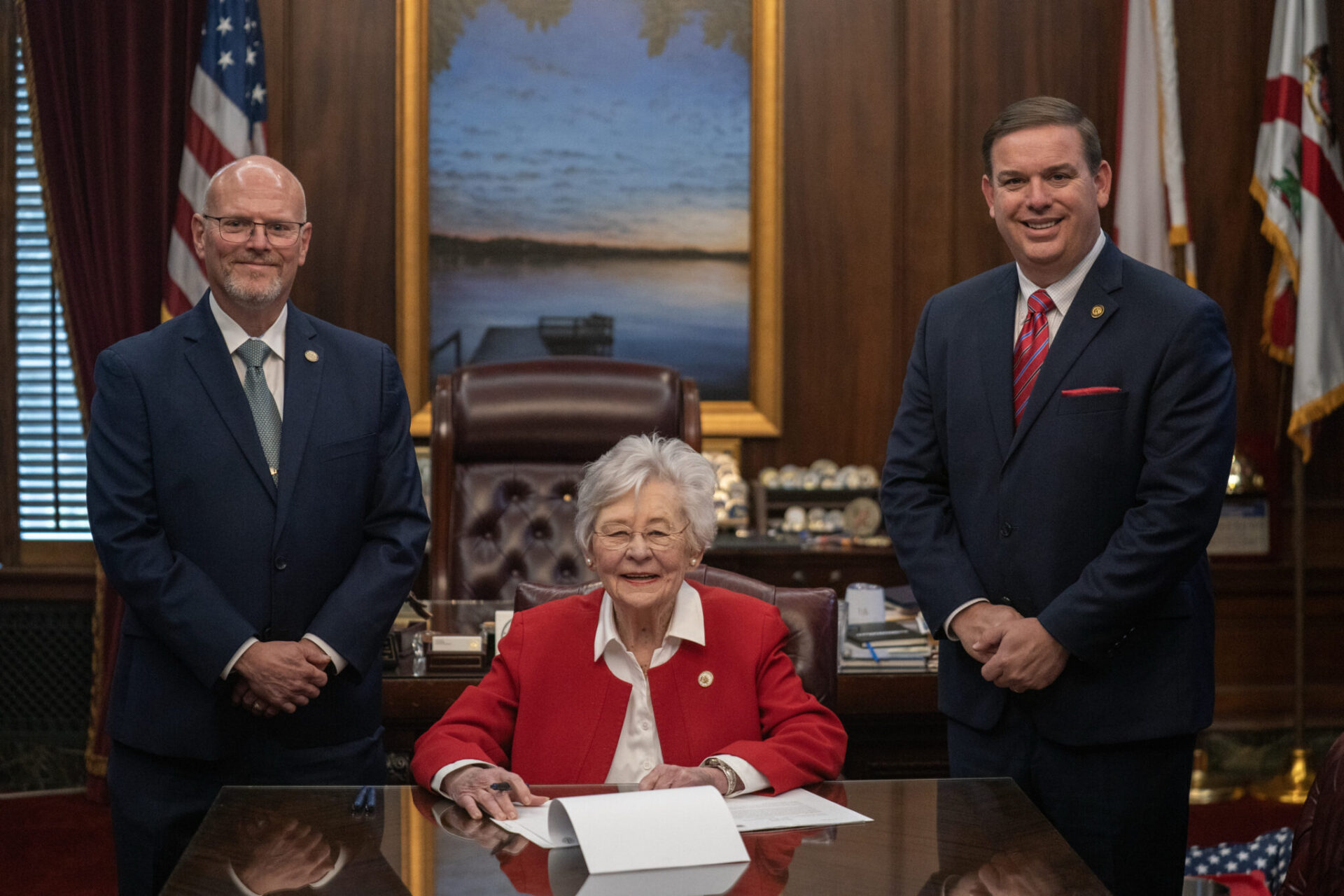 Ivey signs law opening classroom doors to Alabama veterans - The ...